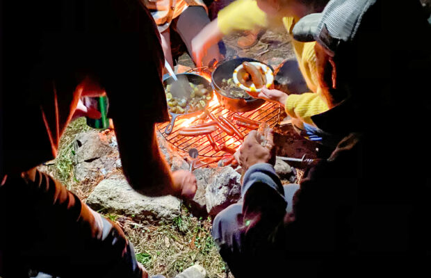 » Camp fire mealWhoopie 100.9